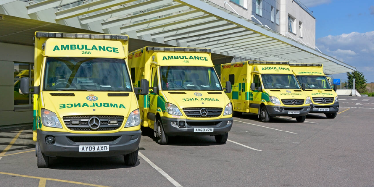 İngiltere ambulans çalışanları Şubat ve Mart aylarında tekrar grev ... İngiltere ambulans çalışanları Şubat ve Mart aylarında tekrar grev ...